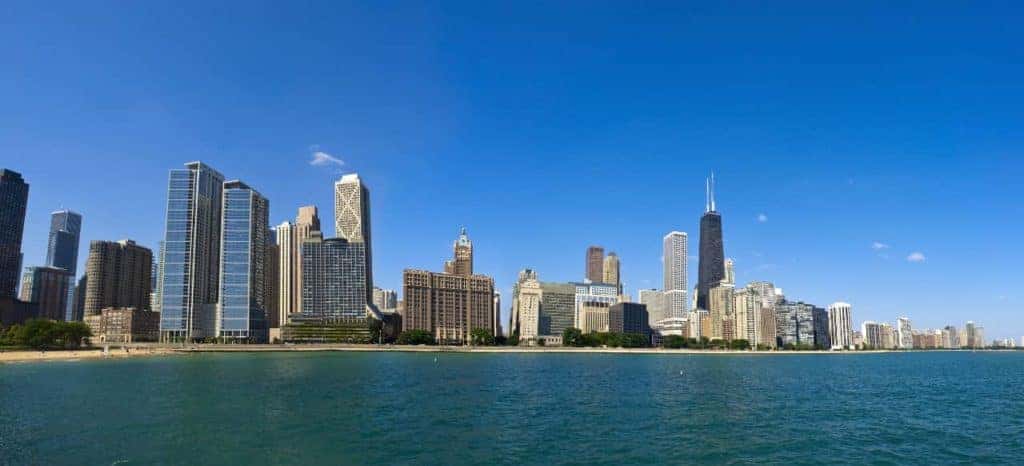 The Best Chicagoland Downtowns for Your Next Day Trip | Land Rover ...