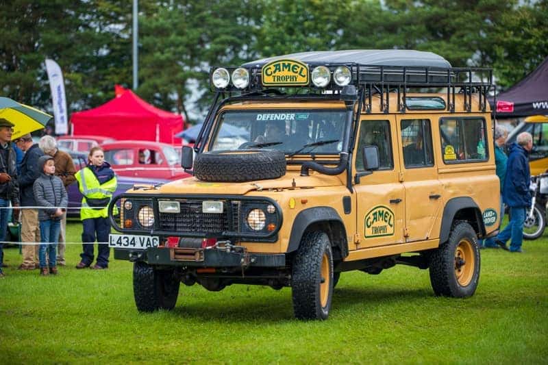 CHASING THE CAMEL: A SHORT HISTORY OF LAND ROVER RACING | Land Rover ...