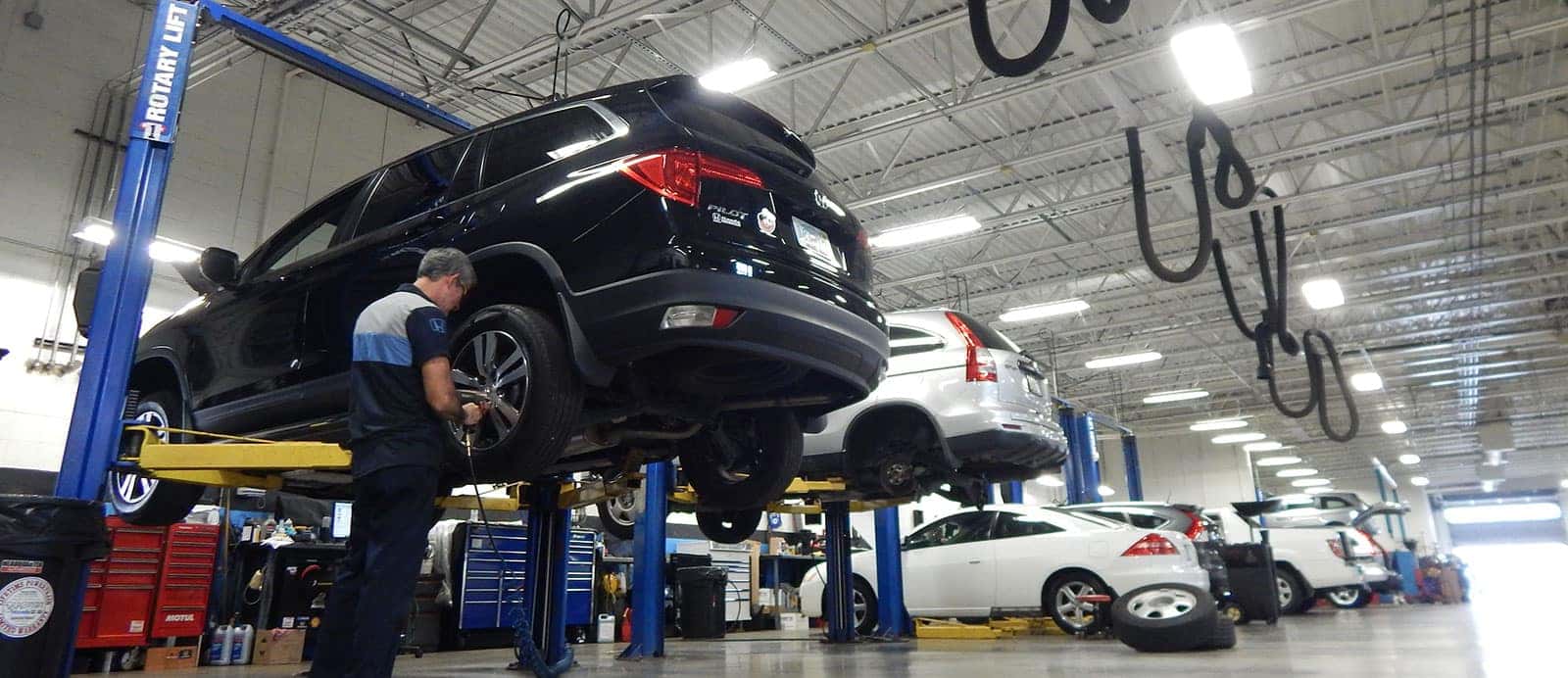 Contact Our Service Department | Honda of the Avenues