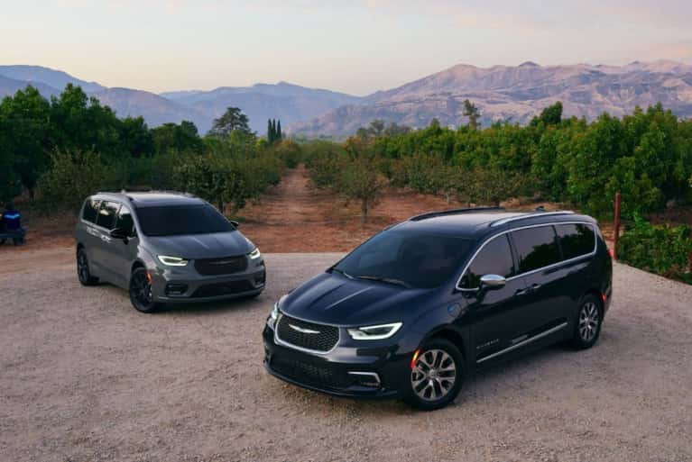 2025 Chrysler Pacifica | McGrath Chrysler Jeep Dodge Ram