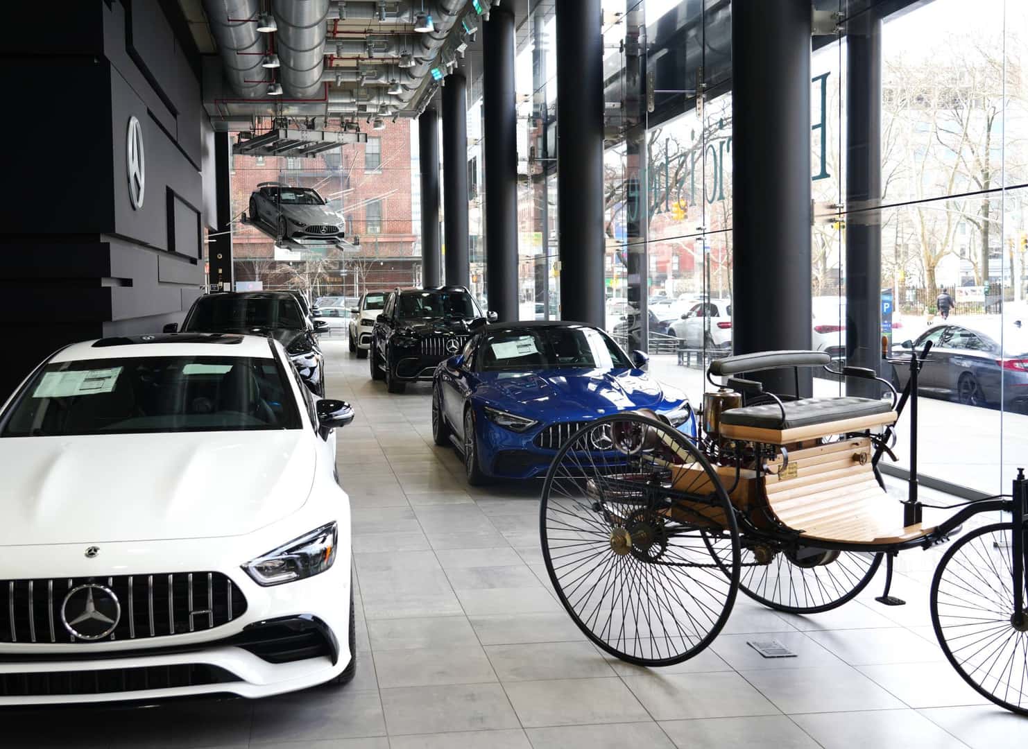 Mercedes-Benz of Manhattan Gallery | Mercedes-Benz of Manhattan